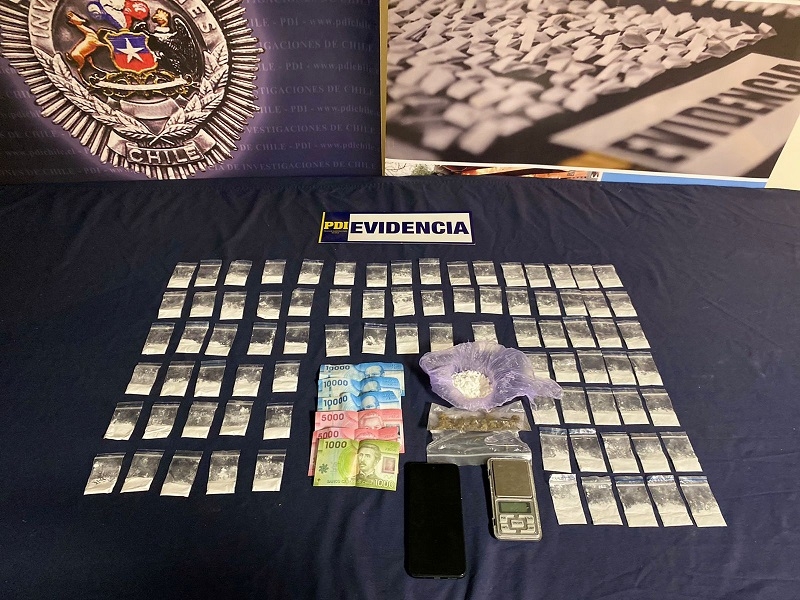 PDI DETUVO A DOS PERSONAS E INCAUTÓ DROGA EN SAN JAVIER. PDI DETUVO A DOS PERSONAS E INCAUTÓ DROGA EN SAN JAVIER.